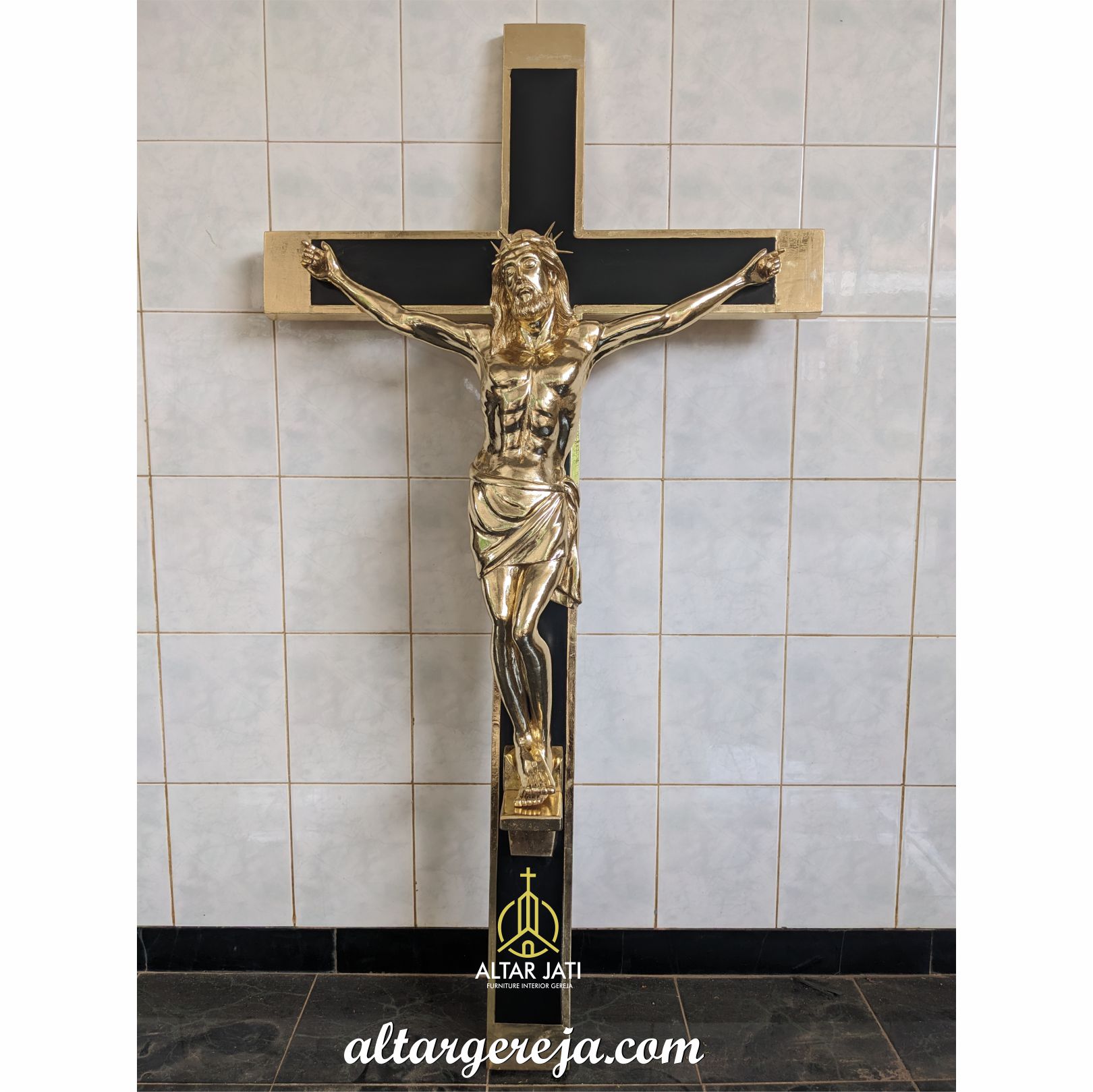 Patung Salib Yesus, Salib Yesus Gereja Katolik, Salib Yesus Kayu